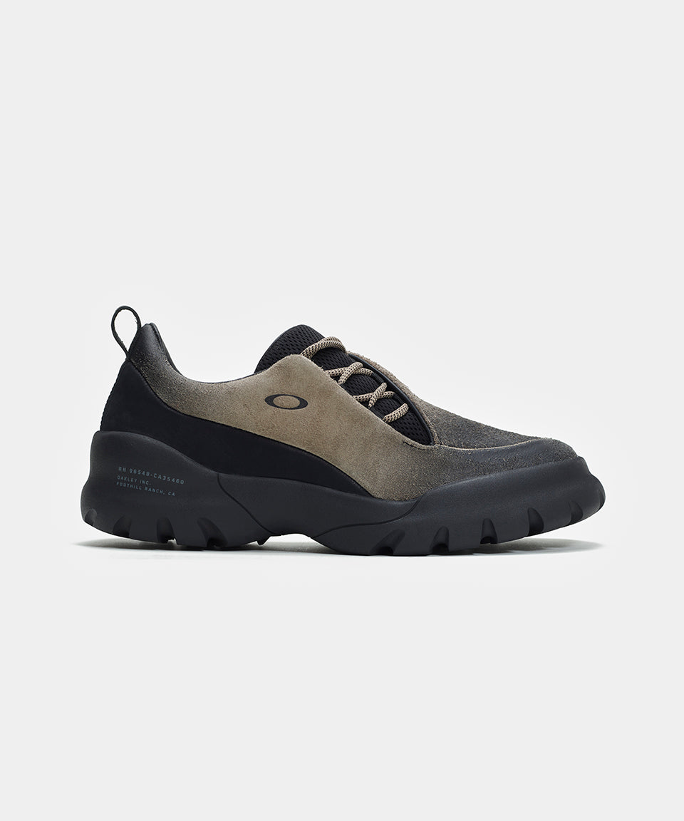 PIET + Oakley IV – Piet International